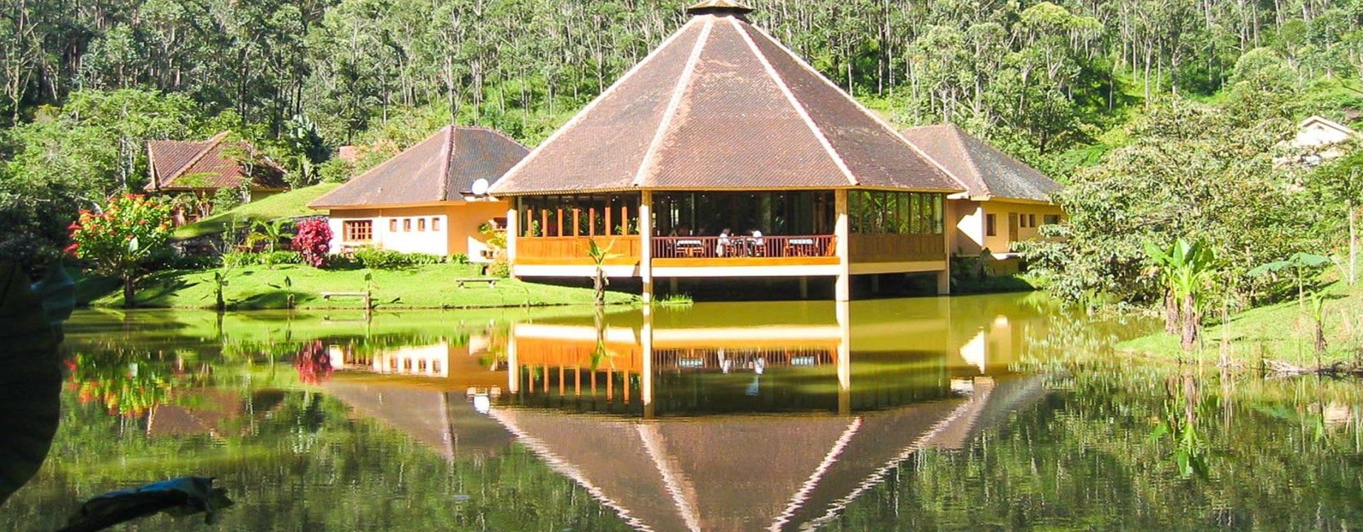 Vakona Forest Lodge, Madagascar | Luxury Lodge in Madagascar ...